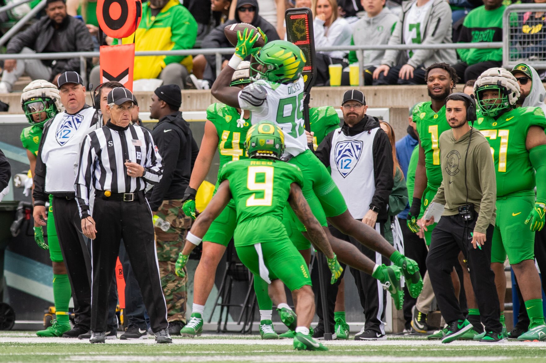 New year, new number for Oregon football’s Dickey | Columbia County ...